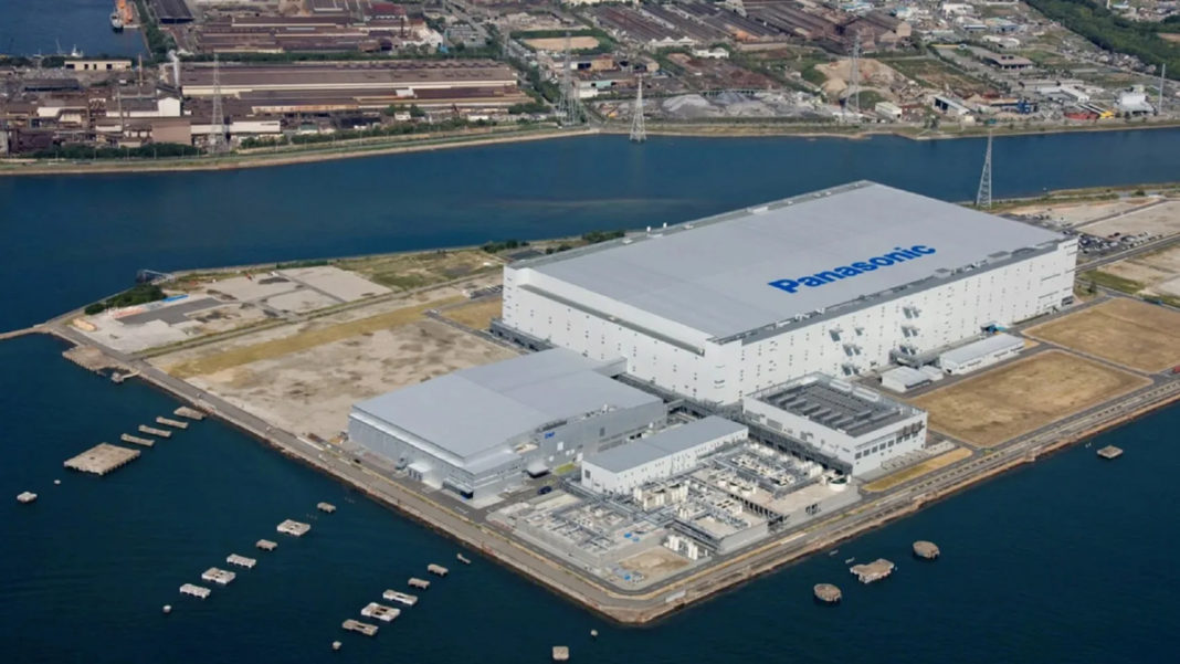 Panasonic Gives Up on LCD Panels: Company to Cease Production by 2021