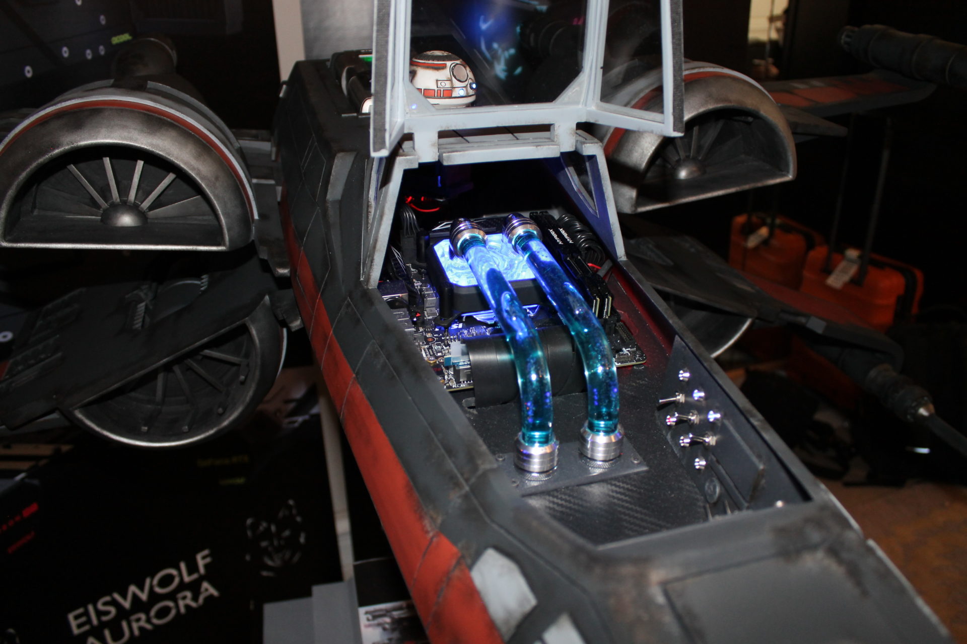 Watercooled X-Wing Spotted at CES