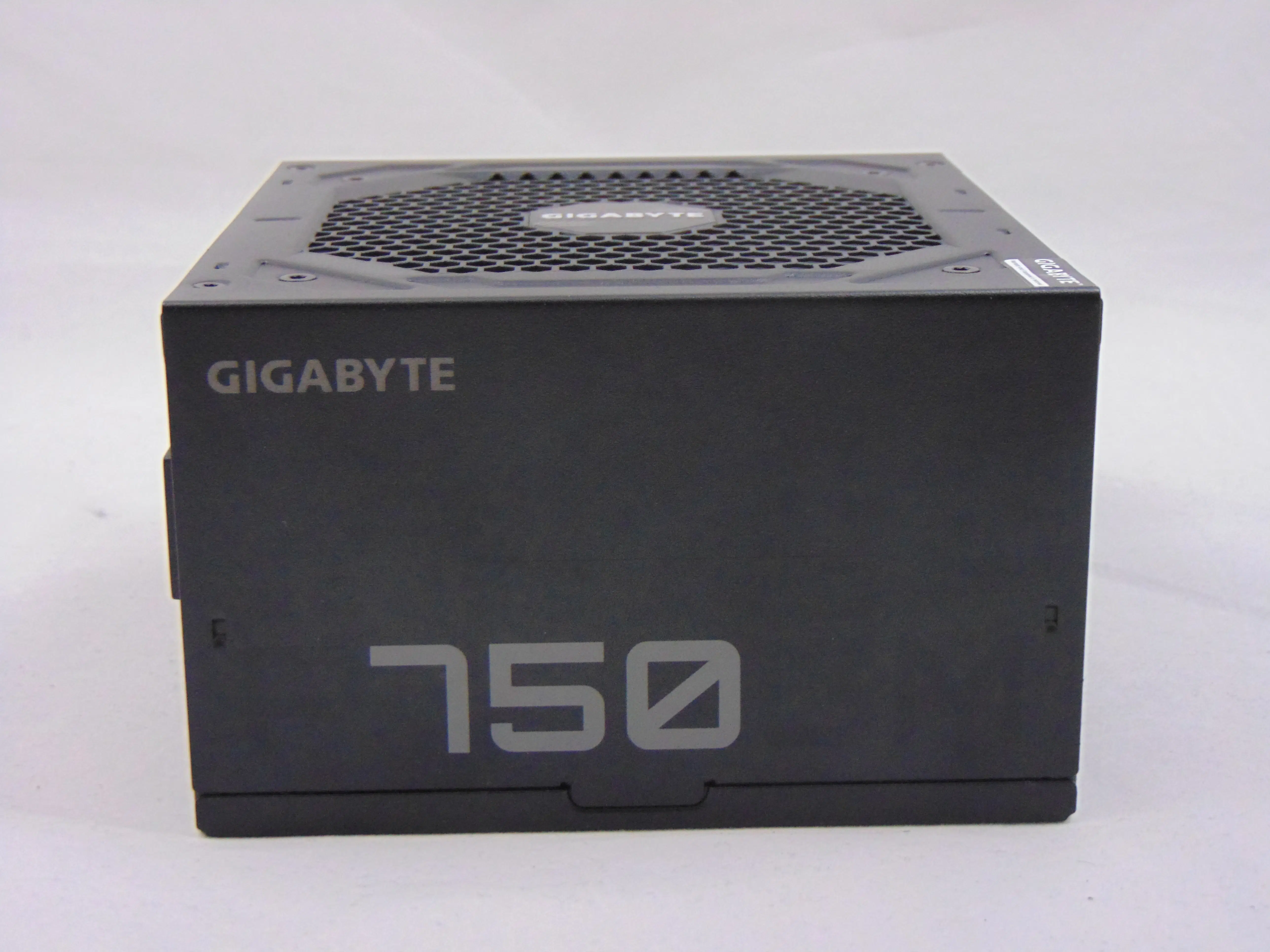 GIGABYTE P750GM 750W Power Supply Review - Page 3 of 7 - The FPS Review