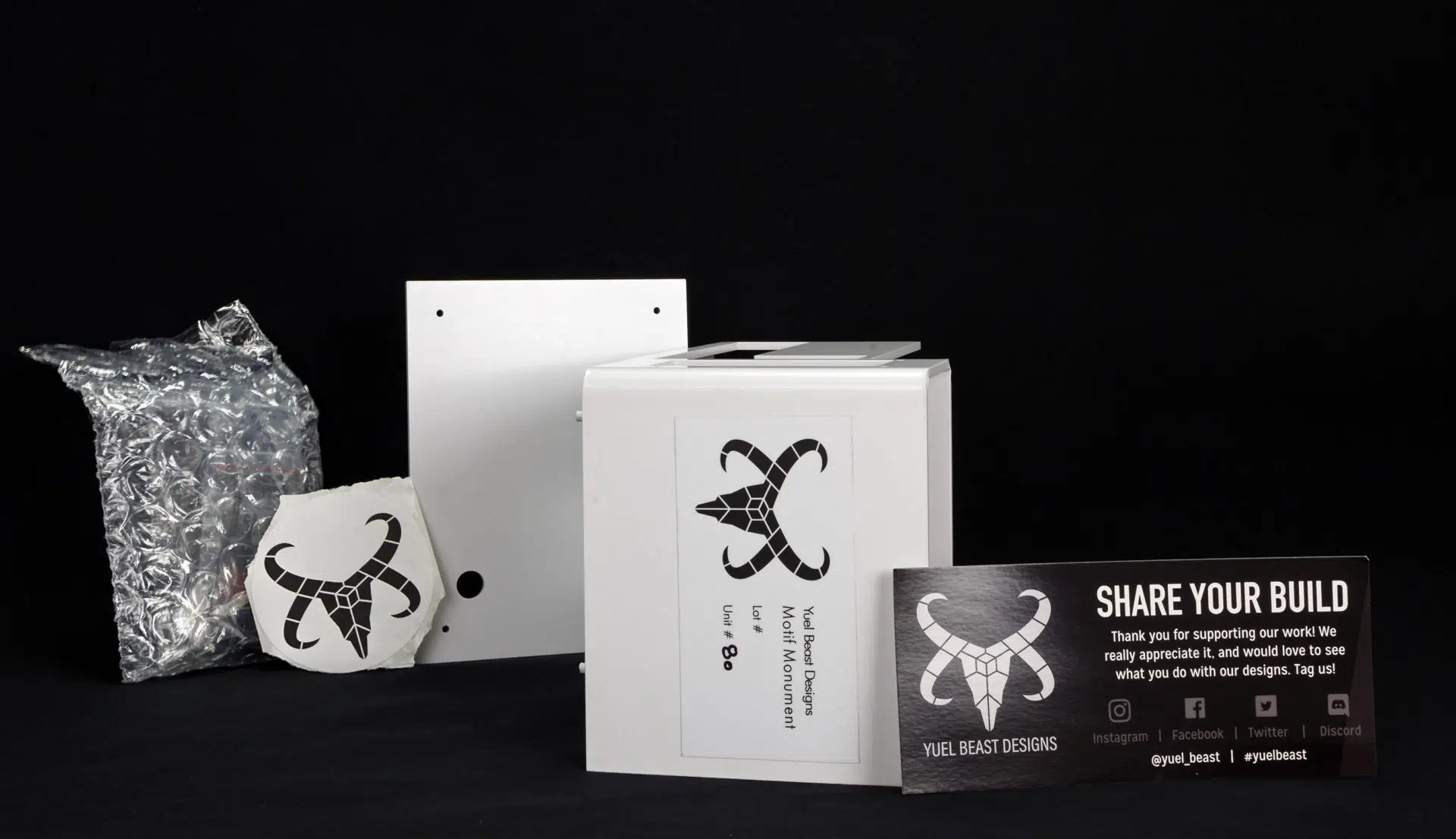 Yuel Beast Motif Monument ITX Case Review