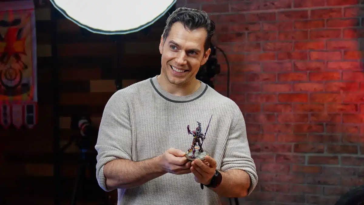 Warhammer 40,000 Rights Secured by Amazon Studios, Henry Cavill to Star ...