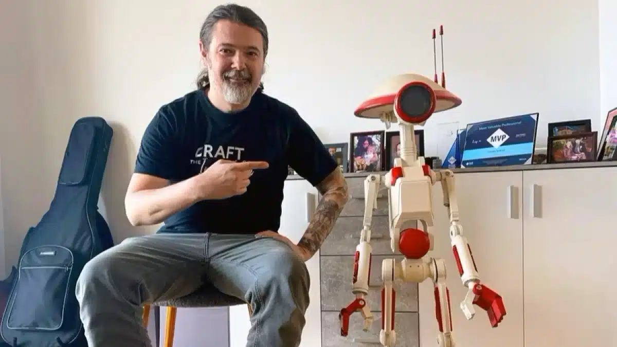Engineer Manager Shows Off Star Wars Pit Droid Using an NVIDIA Jetson ...