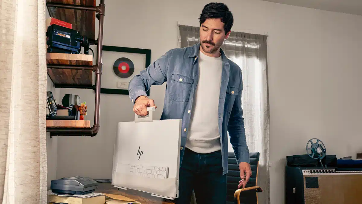 HP Launches World's Only Moveable All-In-One PC, with Integrated Handle ...