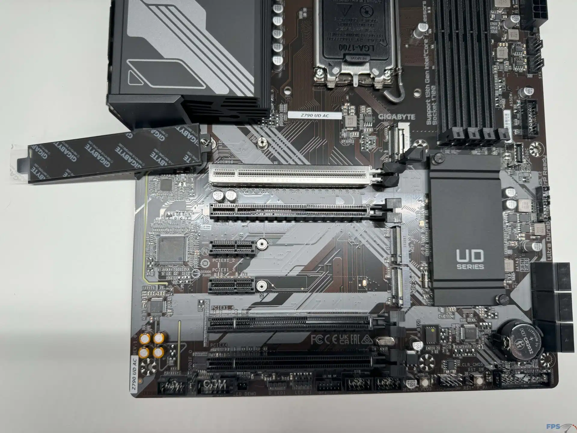 GIGABYTE Z790 UD AC Motherboard Review