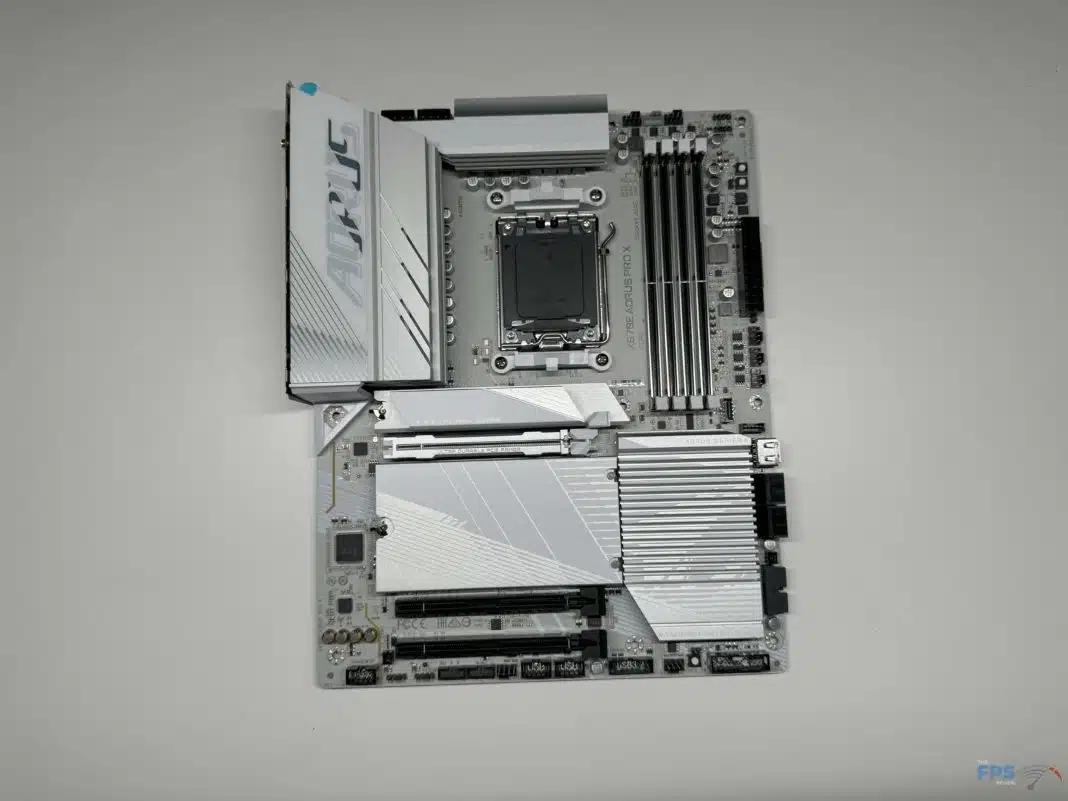 GIGABYTE X670E AORUS PRO X Motherboard Review