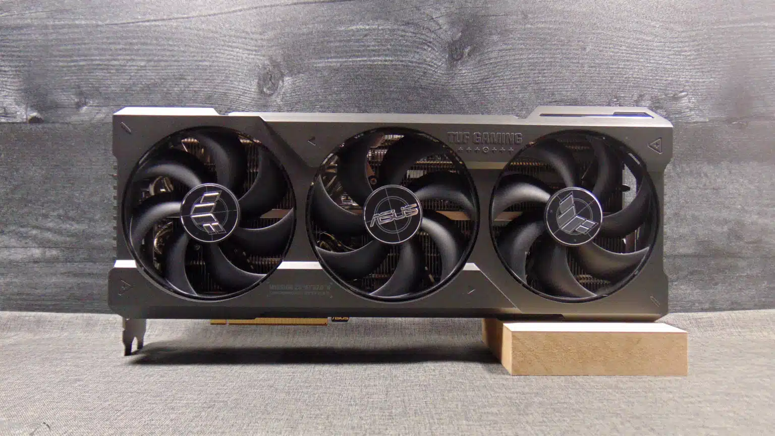 ASUS TUF Gaming GeForce RTX 4080 SUPER Video Card Review