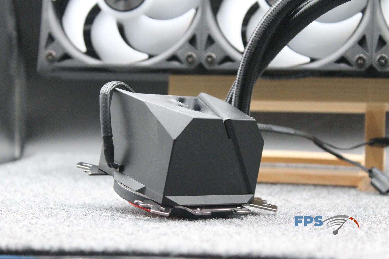 MSI MAG Coreliquid I360 AIO CPU Cooler Review