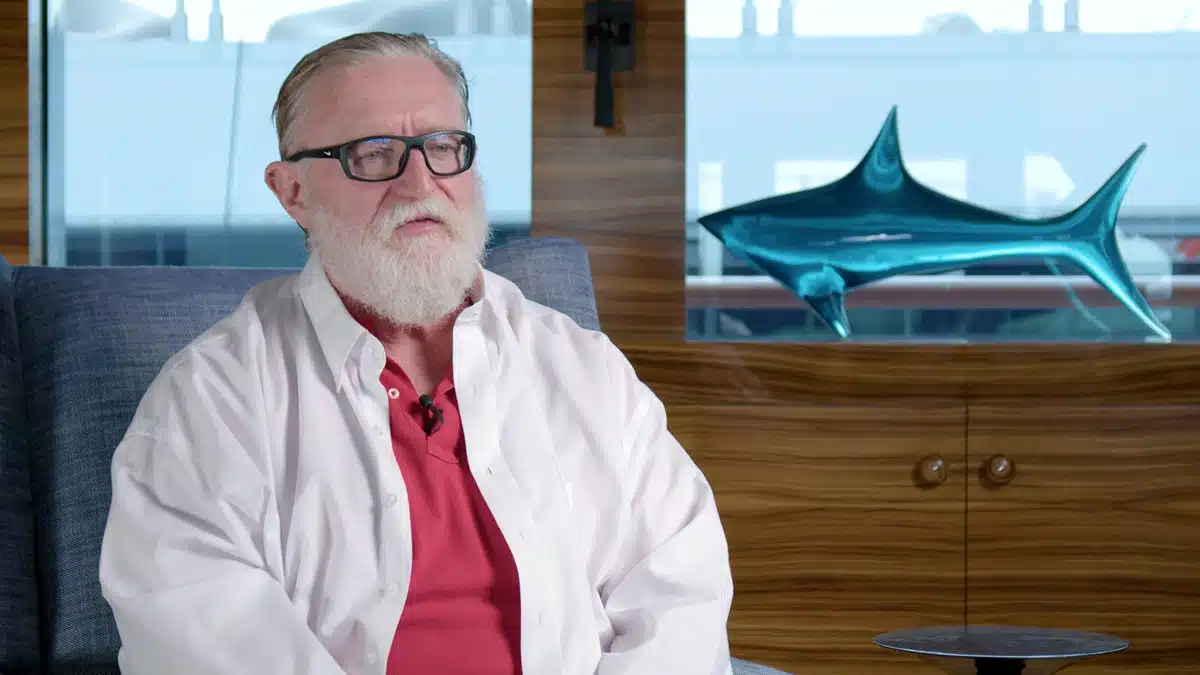 Gabe Newell Says He Was Attacked by a Shark Recently, But He Wasn't ...
