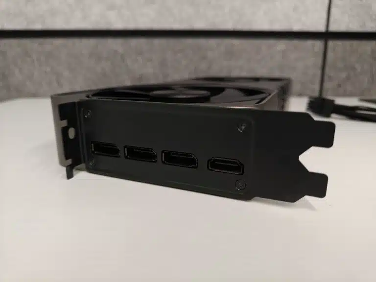 First Images of NVIDIA GeForce RTX 5080 FE Surface, Including New Power ...
