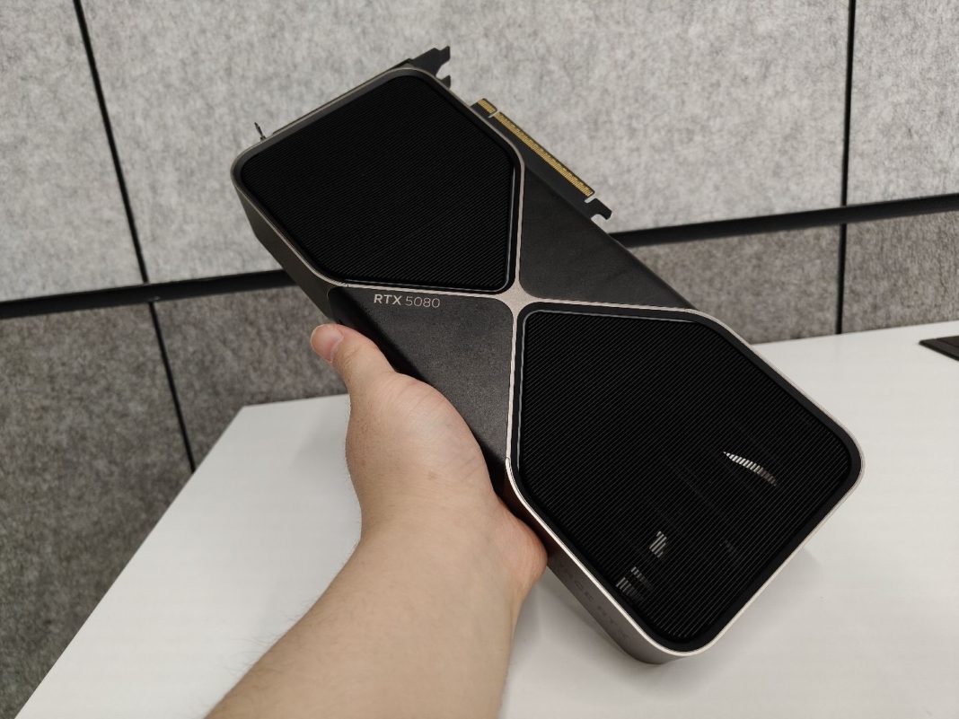 First Images of NVIDIA GeForce RTX 5080 FE Surface, Including New Power Connector, Reviews Go ...
