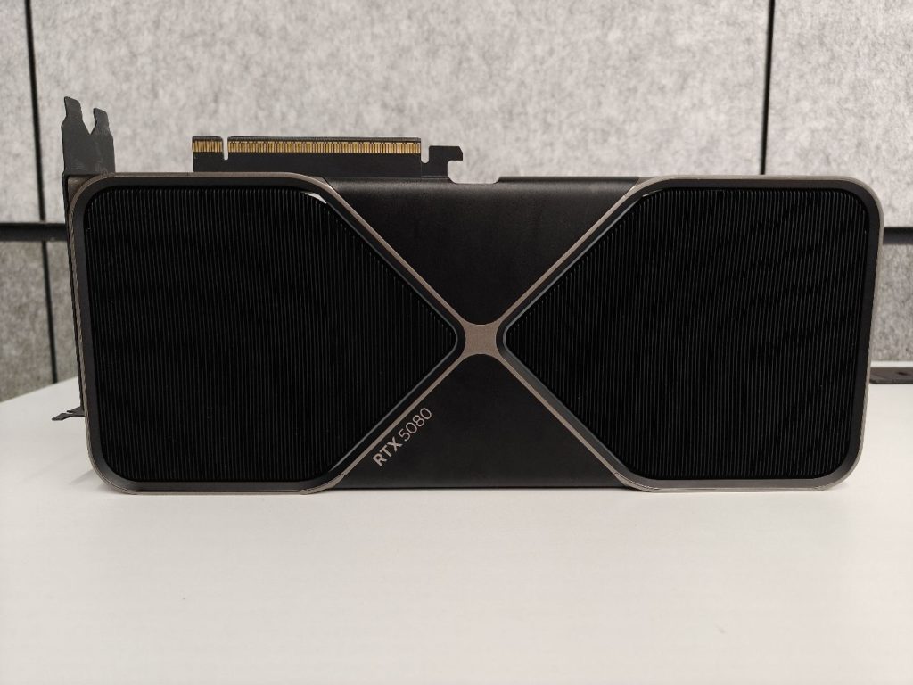 First Images of NVIDIA GeForce RTX 5080 FE Surface, Including New Power Connector, Reviews Go ...