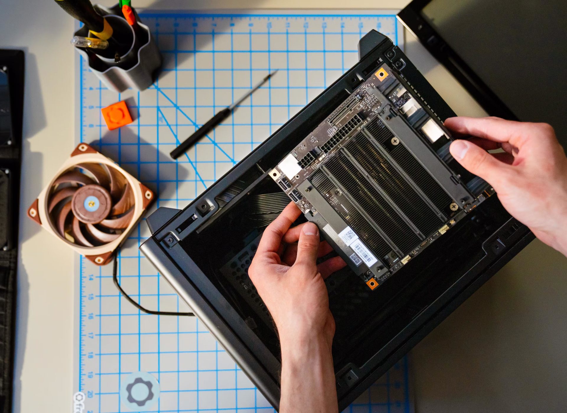 Framework Announces New Mini-ITX Gaming Desktop with AMD Ryzen AI Max ...