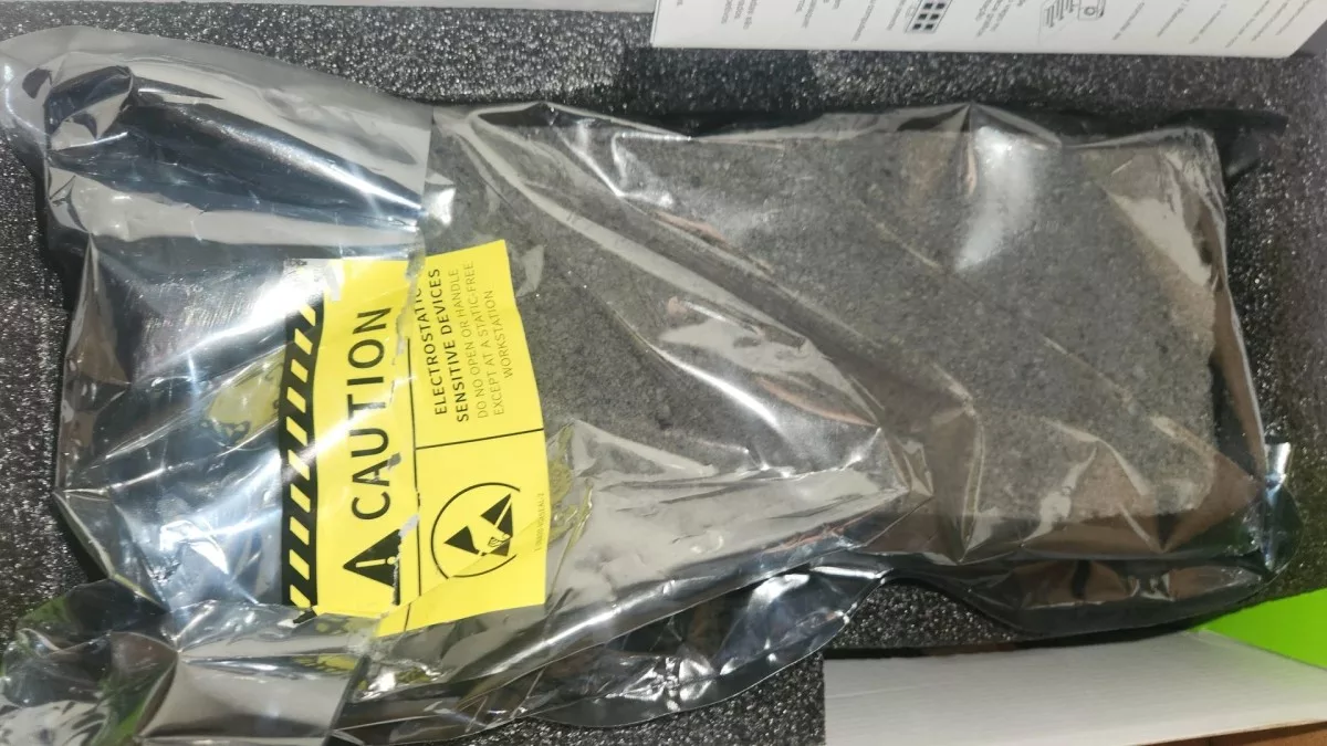 Another Day, Another Scammed Customer, as an Unlucky Person Receives a ...